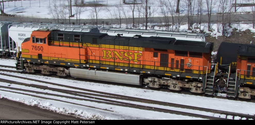 BNSF 7650